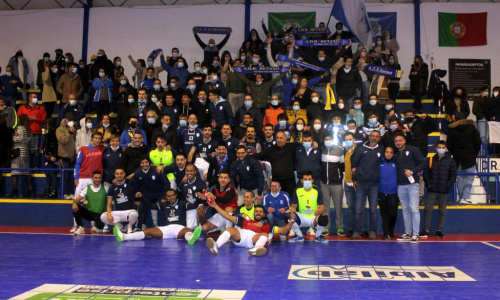 Futsal: Retaxo faz história ao apurar-se para a fase de subida à 1.ª ...