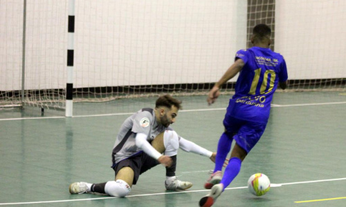 Futsal: Retaxo vence dérbi no Ladoeiro e está na ‘corrida’ | Reconquista